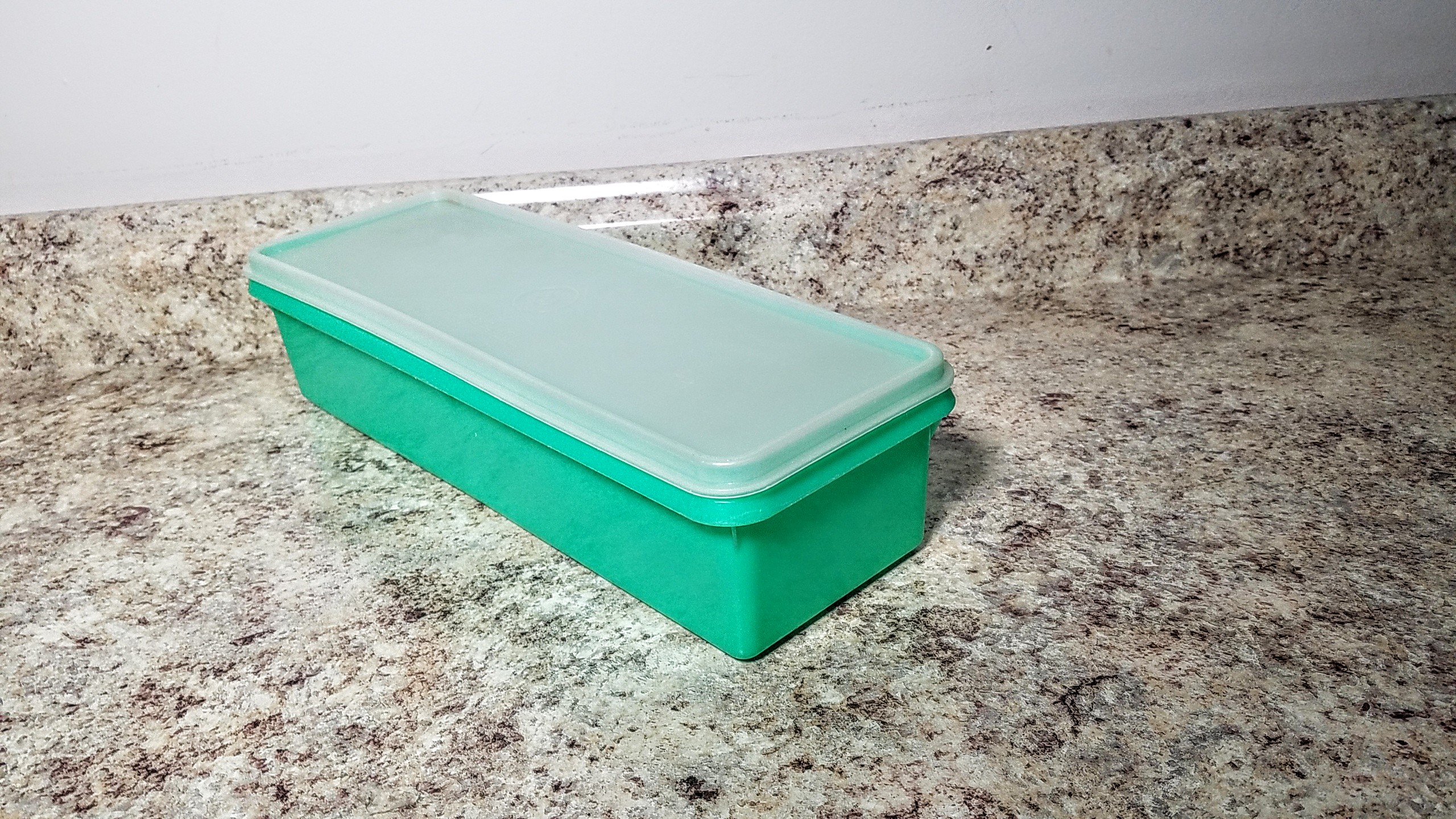 Vintage Tupperware Green Celery Storage #892 Vegetable Crisper Keeper ...