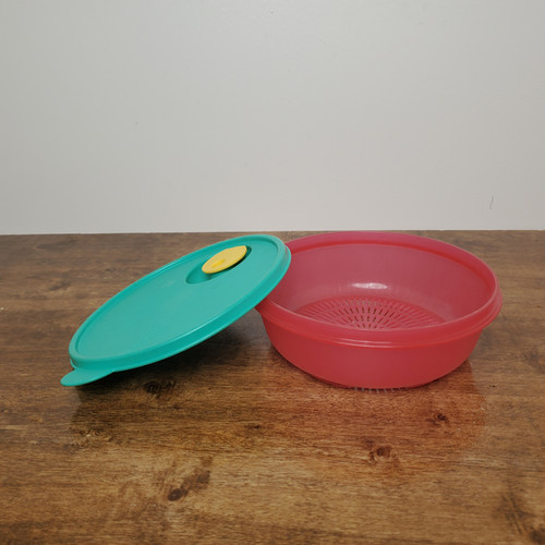 Vintage Tupperware Fruit & Berry Strainer Colander Bowl 1830 Flow ...
