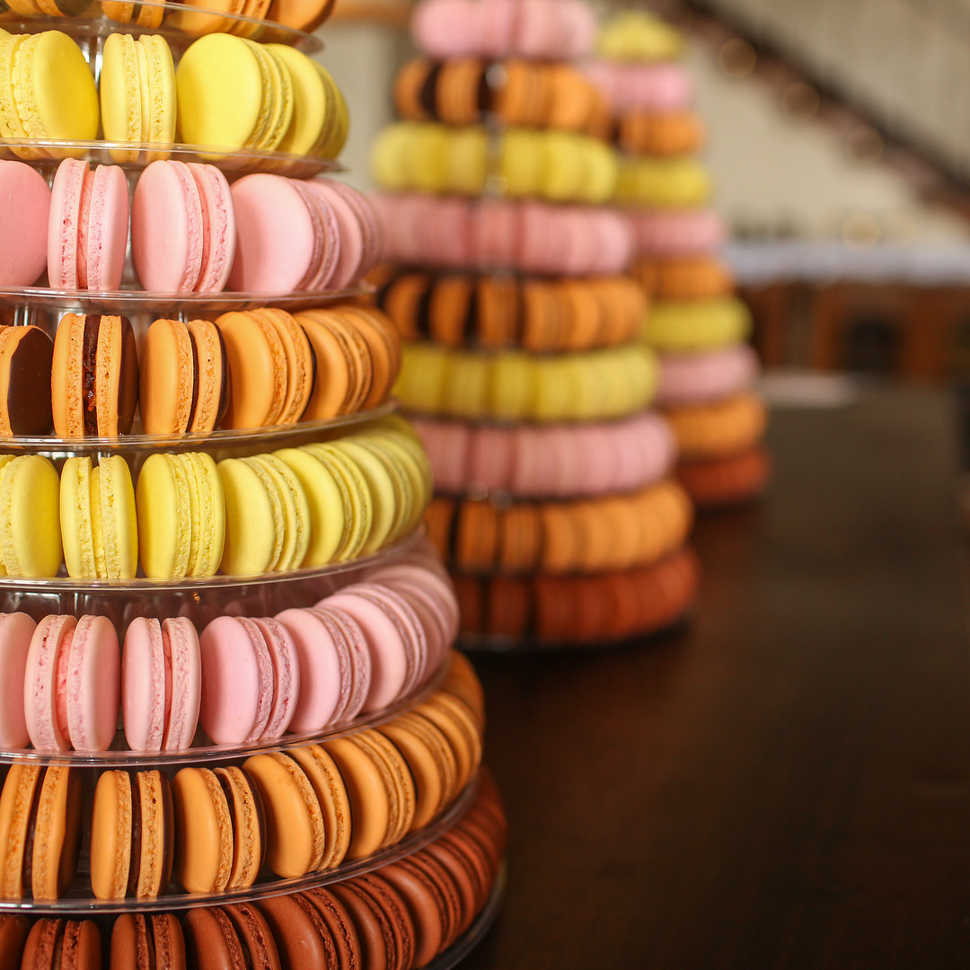 Wedding Macarons | Macaron Tower | Carousel Macarons