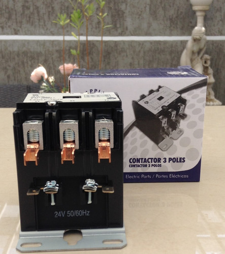 Contactor 3P 40A 24V APAC-34024 | FH GROUP