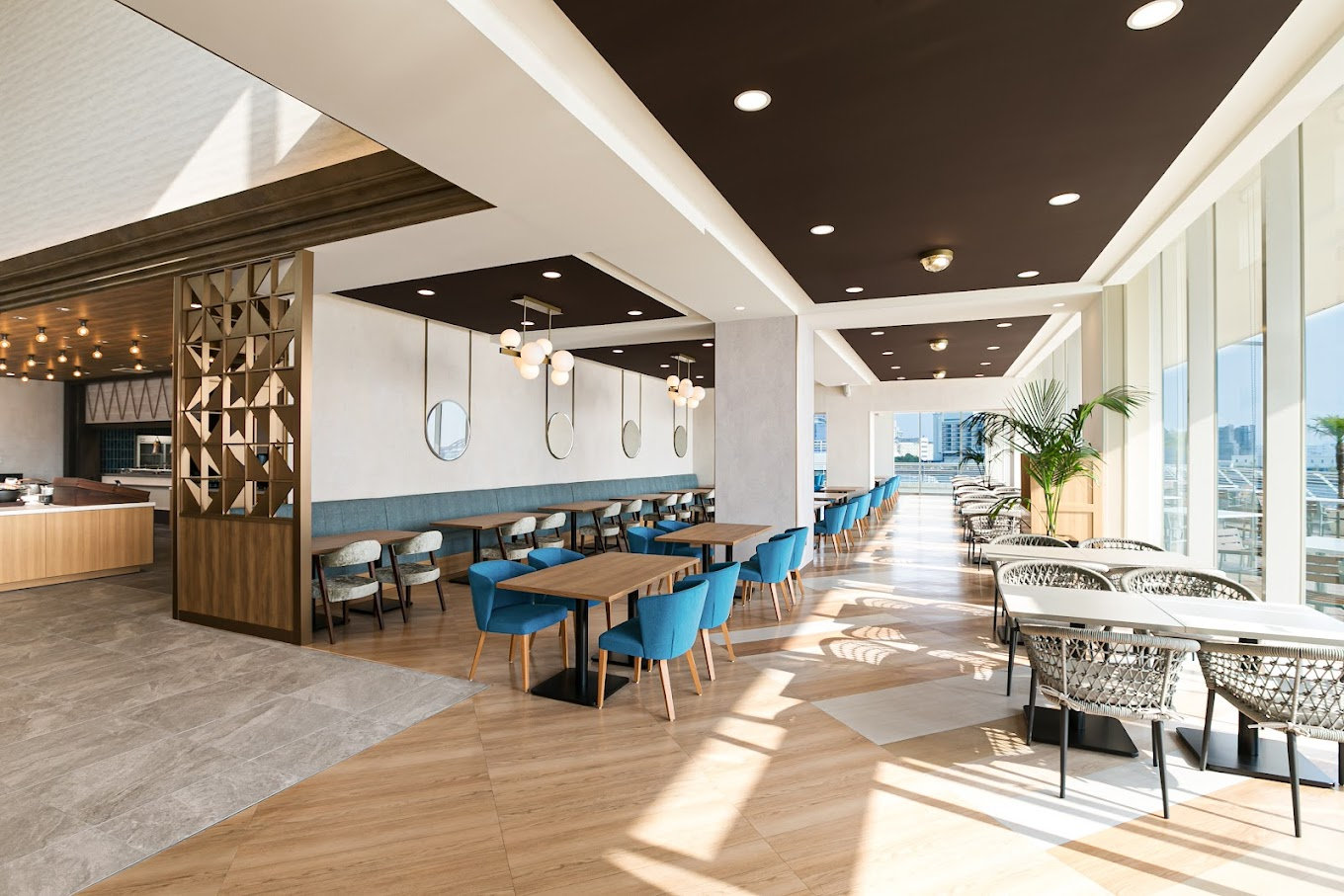 Terrace & Dining ALL FLAGS