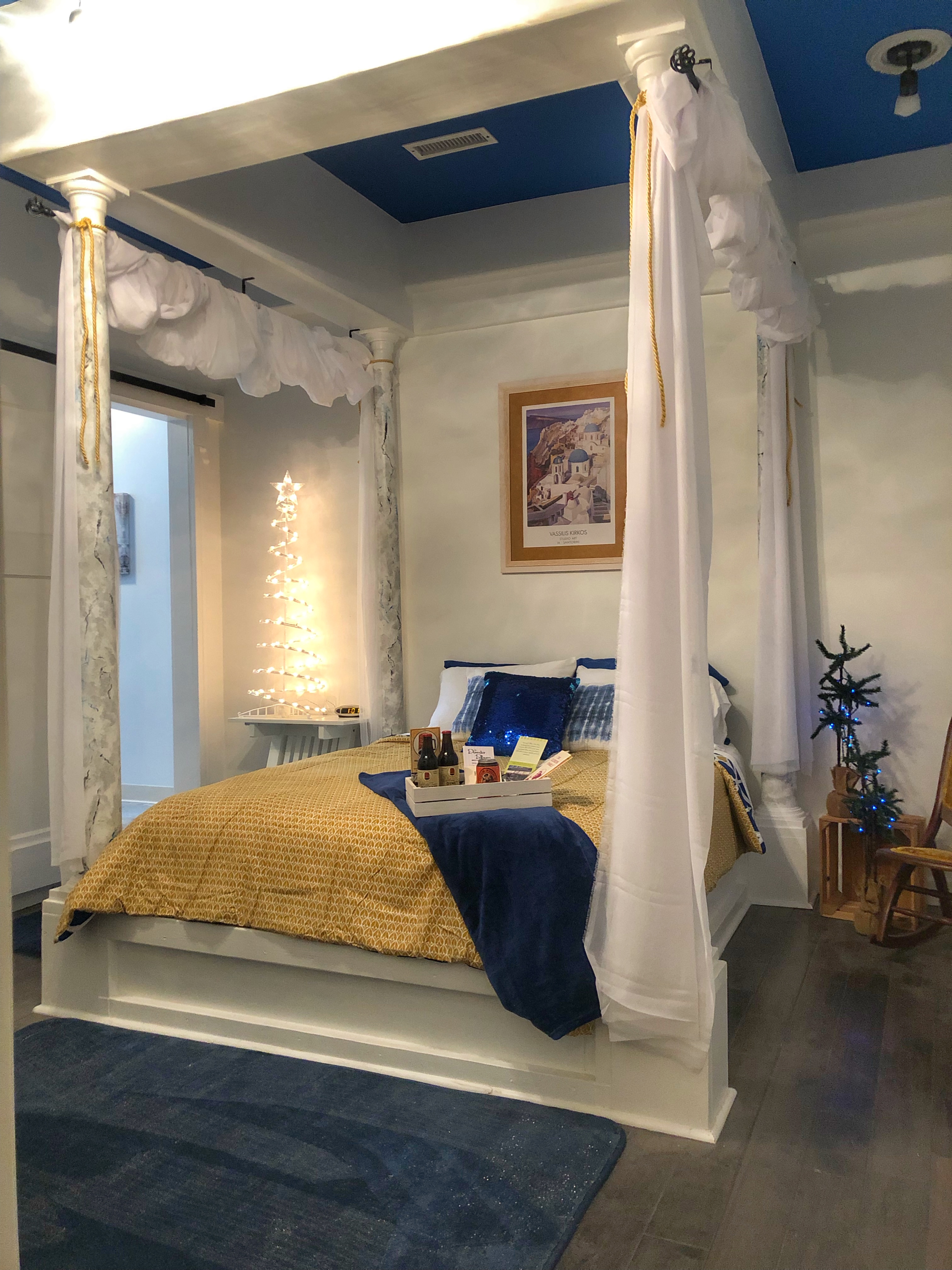 Lodging | The Travelers Rooming House | United States