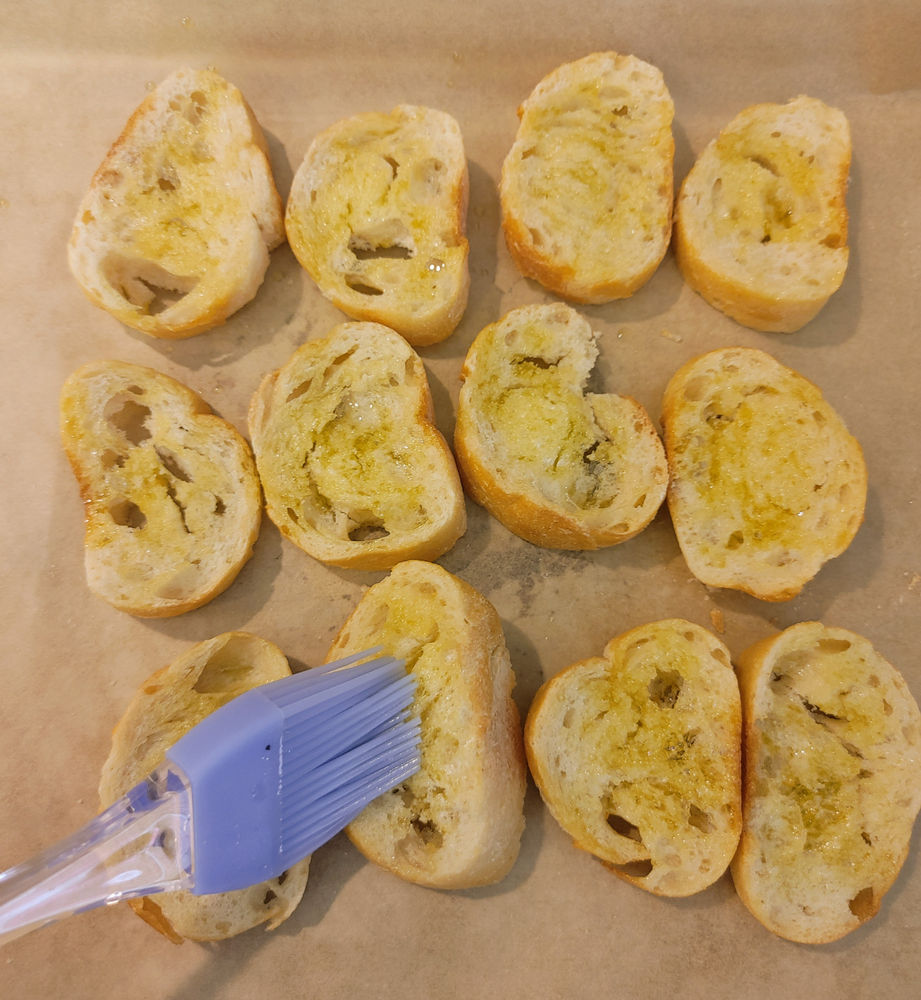 Fast and Easy Garlic Crostini Recipe