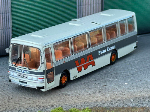 B-T Models - B016B -Evan Evans - Leyland Leopard Duple Dominant ...