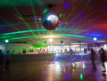 The Roller Barn | Roller Skating | 98 Northeast Barron Drive, Oak ...
