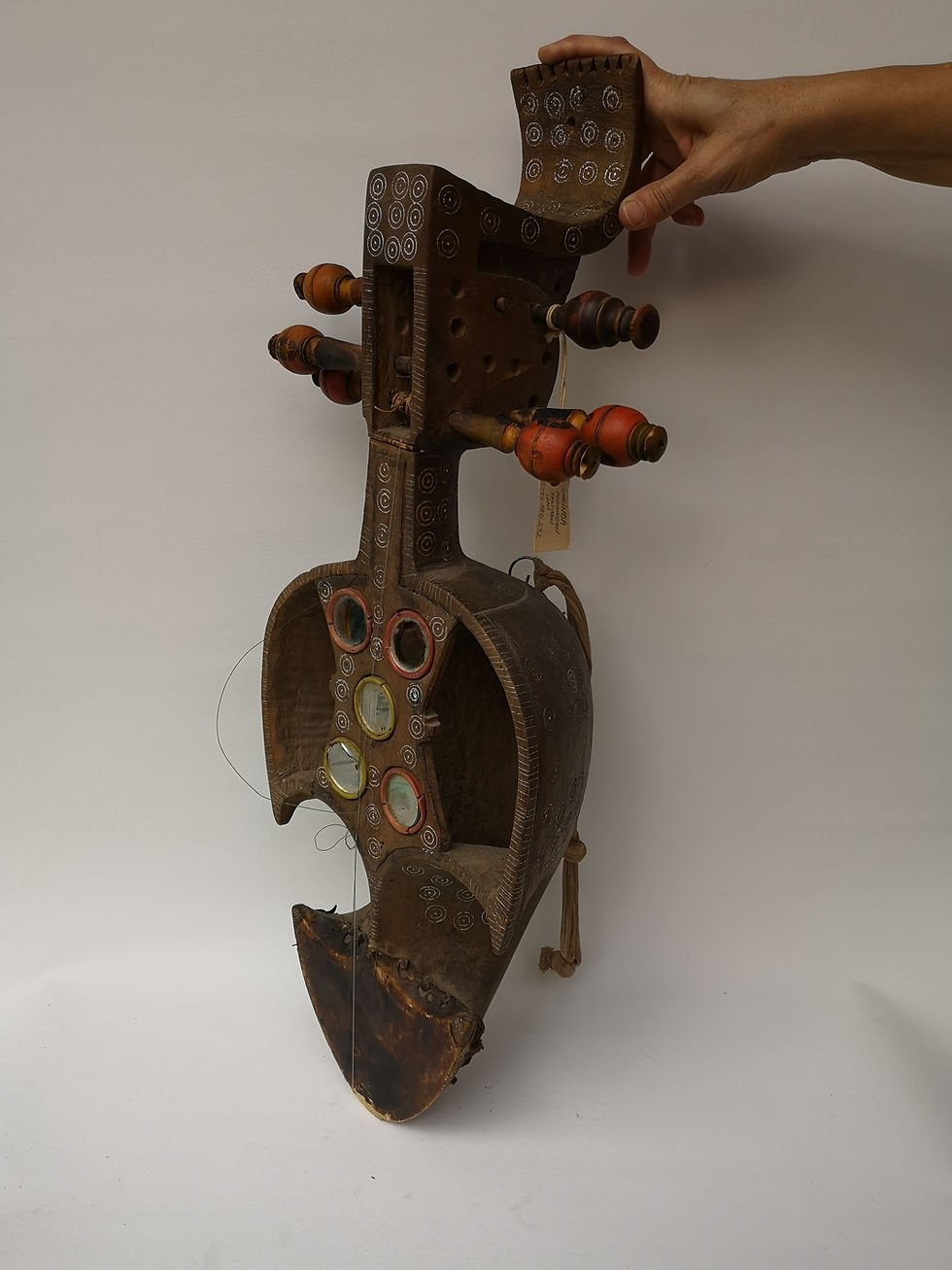 Musical instrument "Sarinda" | silkroad