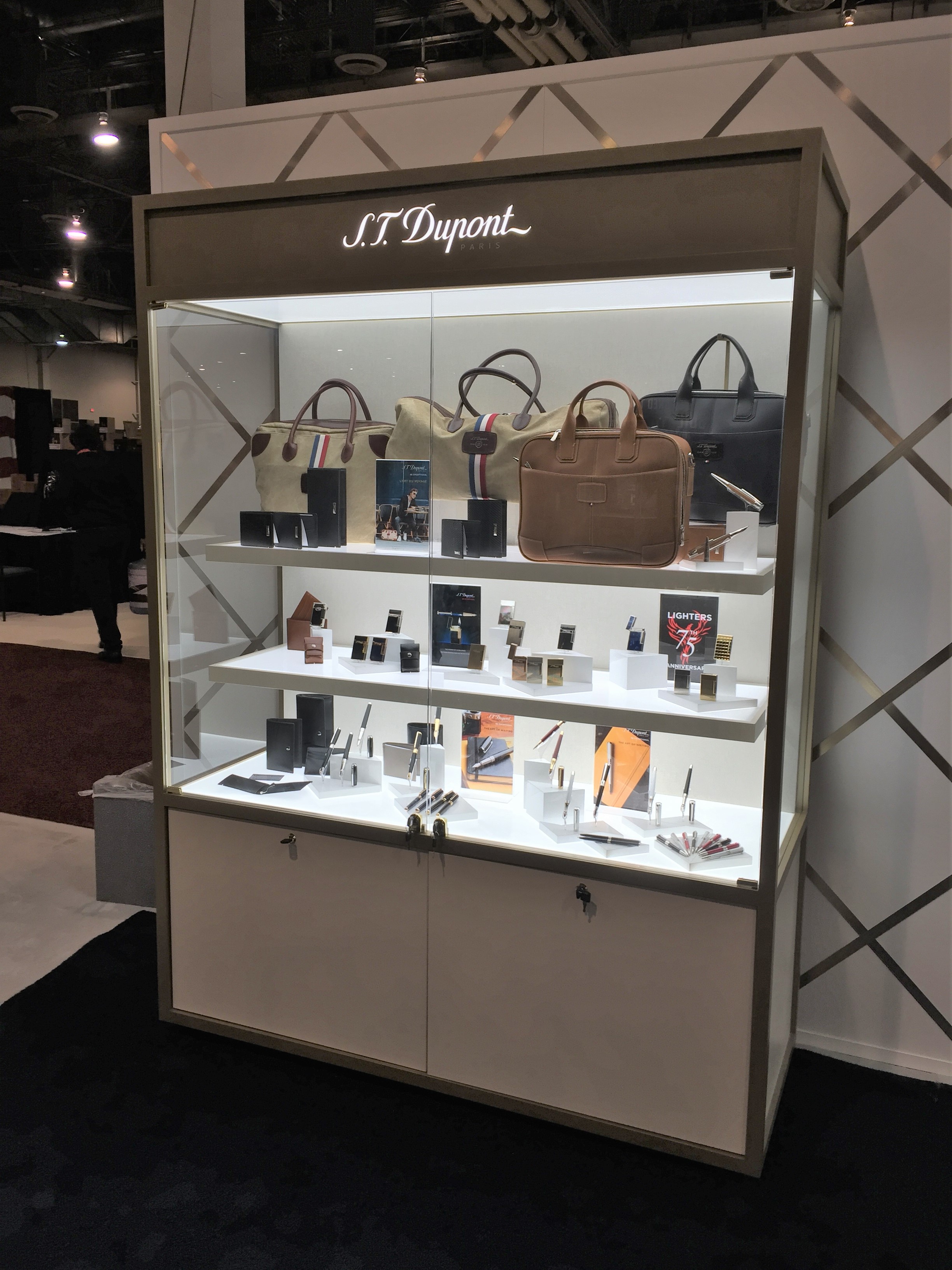 SEG Systems Fabric Frames and Displays - Manufactured in Charlotte, NC