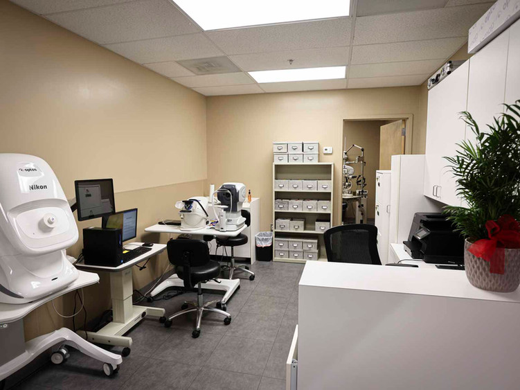 AA Eyecare (Avon Costco) | Eye doctor inside Avon Costco | 120 ...