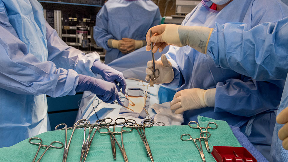 SURGICAL TECHNOLOGIST