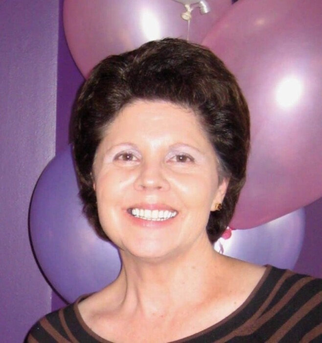 Angela Carol (Barr) Thissen