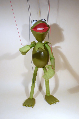 TYPE SL KERMIT | Pelham Puppets