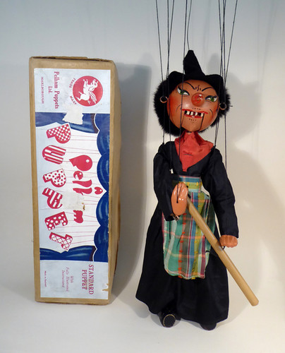 TYPE SM WITCH WOODEN TEETH 2 | Pelham Puppets