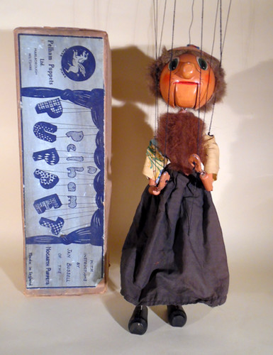 TYPE SM OLD LADY *NEW IN* SOLD | Pelham Puppets