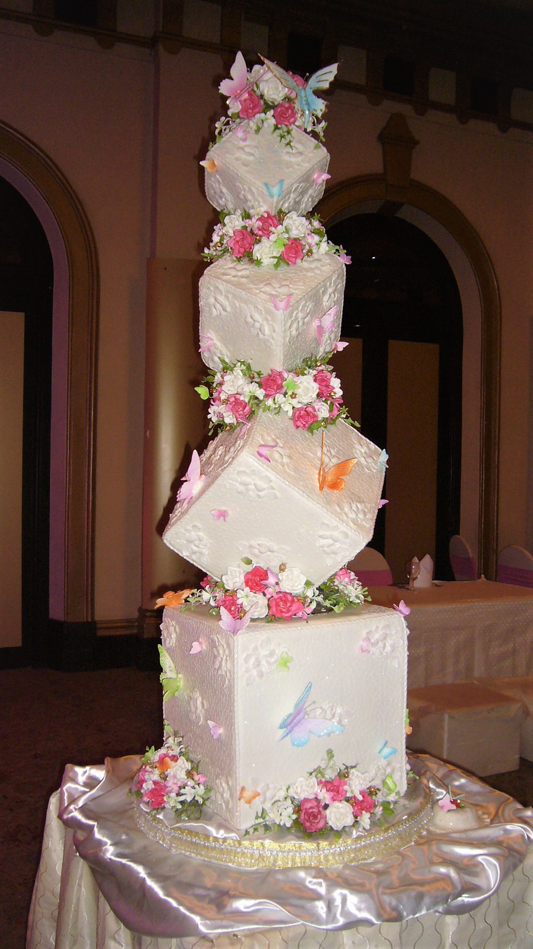 Wedding Cake Structures | Colombo | R L Clement Cake Decorating School