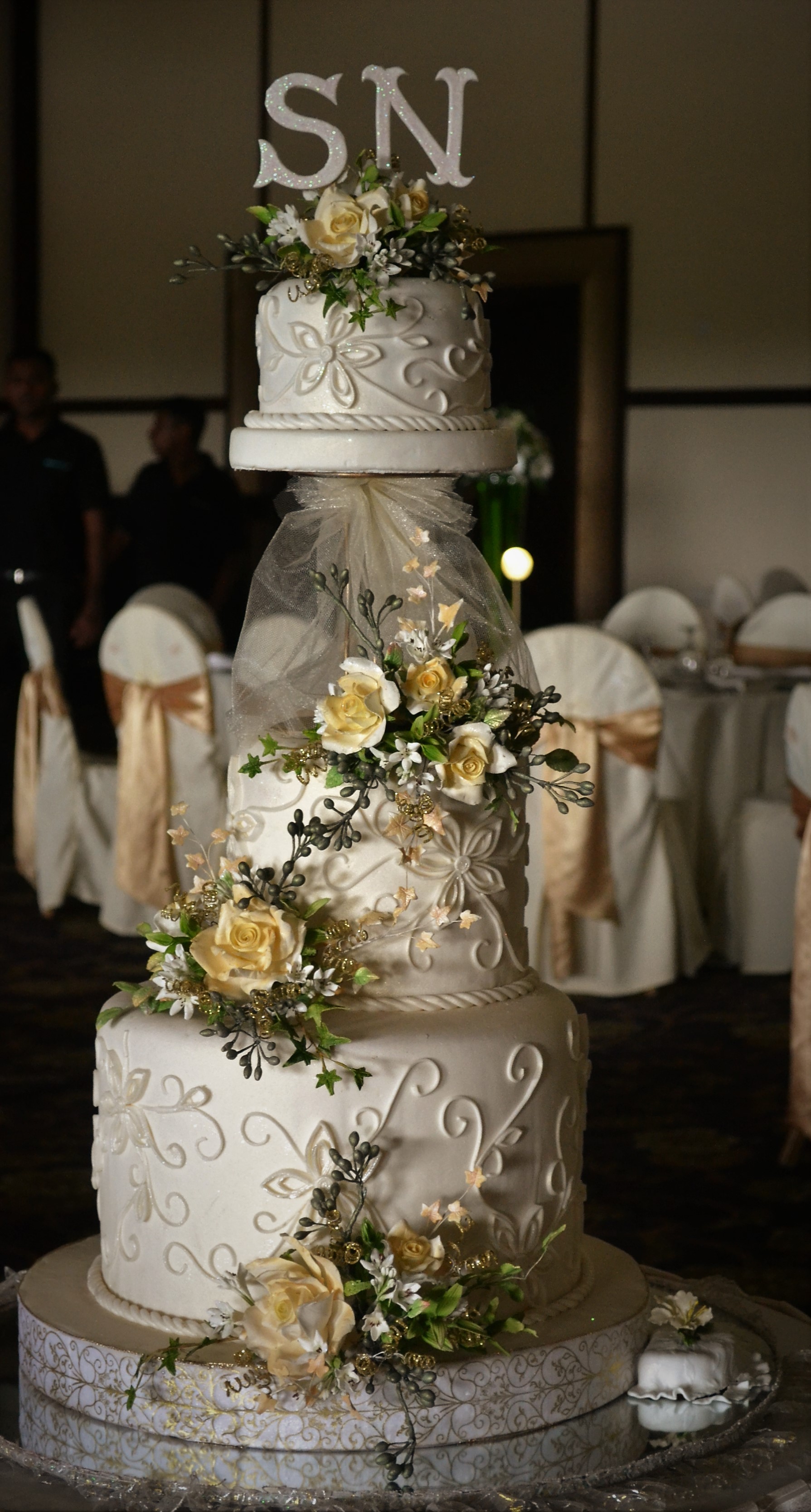 Wedding Cake Structures | Colombo | R L Clement Cake Decorating School