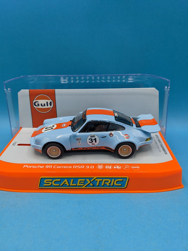 Scalextric C4304 Porsche 911 Carrera RSR 3.0 Gulf Edition | Scalextricman