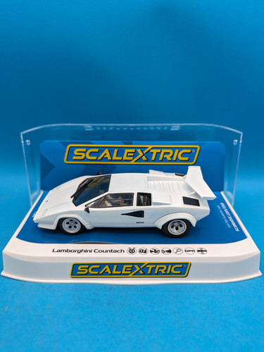 Scalextric C4336 Lamborghini Countach White | Scalextricman