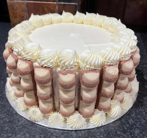 Kinder cake 10'' | suncrust cakes