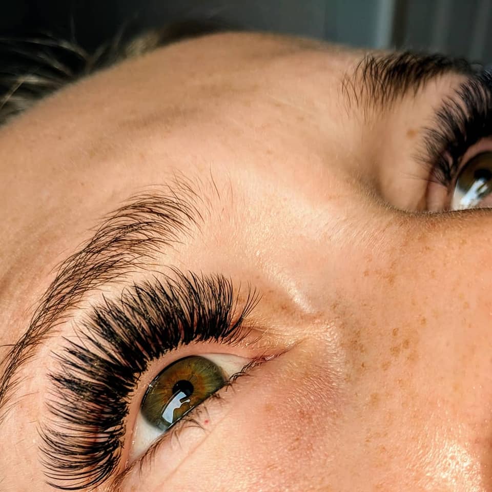 Hybrid Eyelash Extensions | Portsmouth | Virtual Lashes