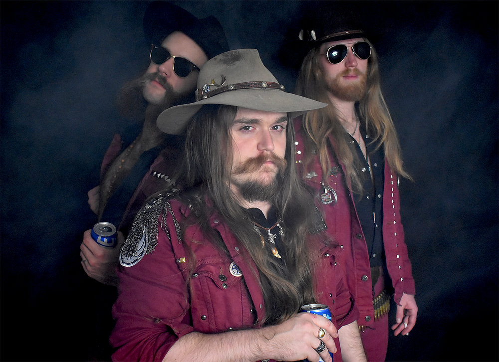 The Comancheros’ Serve Up a Must-Listen: “Blue Yodel in G” The Comancheros’ Serve Up a Must-Listen: “Blue Yodel in G”