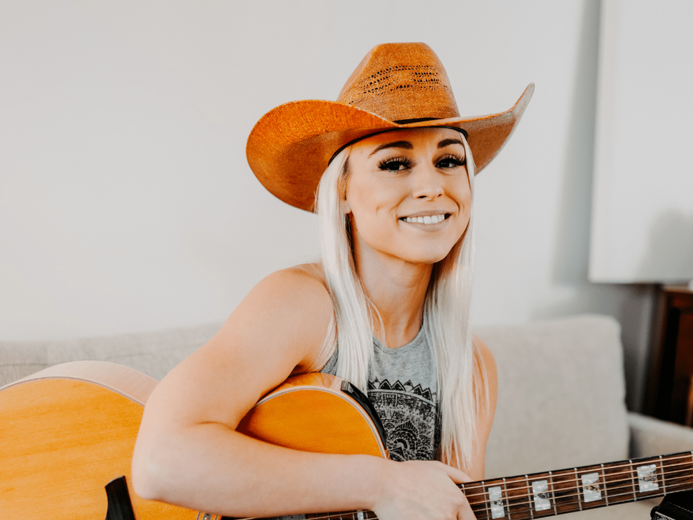 Royale Lynn Performs “Trucks Ain’t For Breaking Down In” & Chats with ...