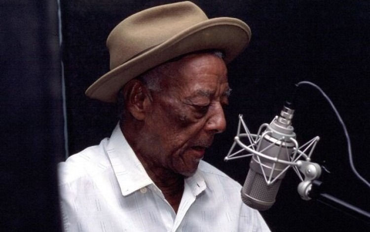 El "Rey del Calipso" llega a los 100 años, dejando a su paso un legado ...