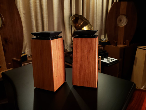 Solid Cherry Tiny Radial #108 | Decware Tiny Radials