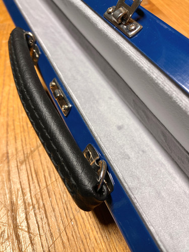 Fiberglass Bobelock Bass Bow Case | Bassviolinshop
