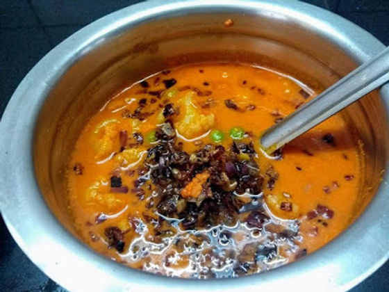 Green Peas and Gobi Ambat / Batani Ambat
