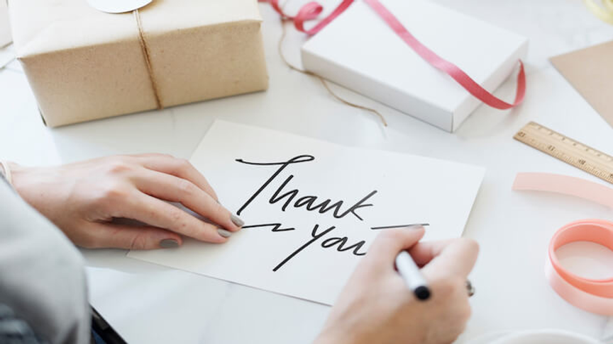 Tips for Writing a Thank You Note for Your Cleaning Staff