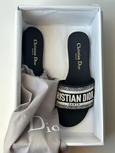 Christian dior flats | COLOUR CRUSH