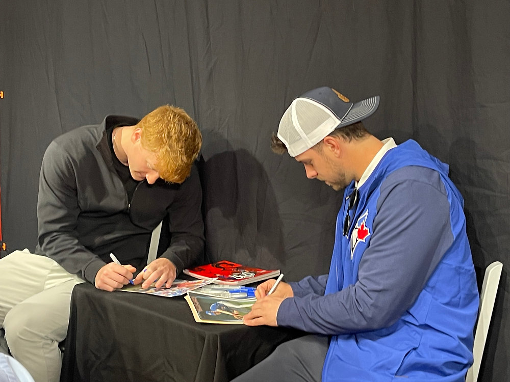 Rochester-native pros back in the community