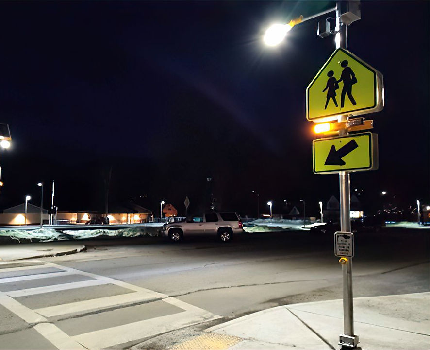 traffic lights flashing at night