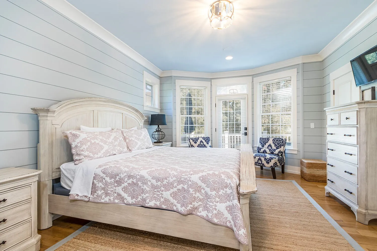 J D Woodworking | Custom Finish Carpentry & Woodworking in Chicago