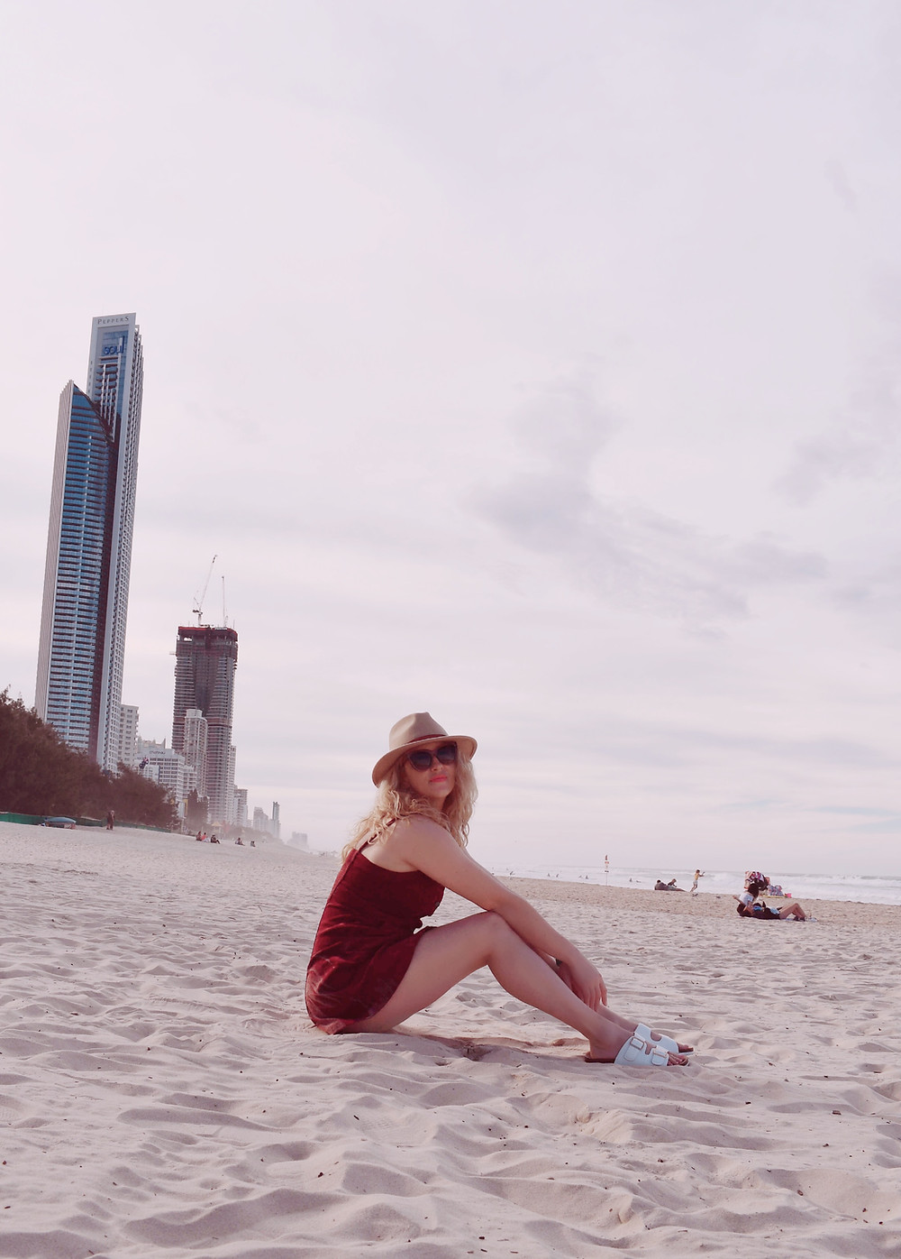 Maroon Beach Days