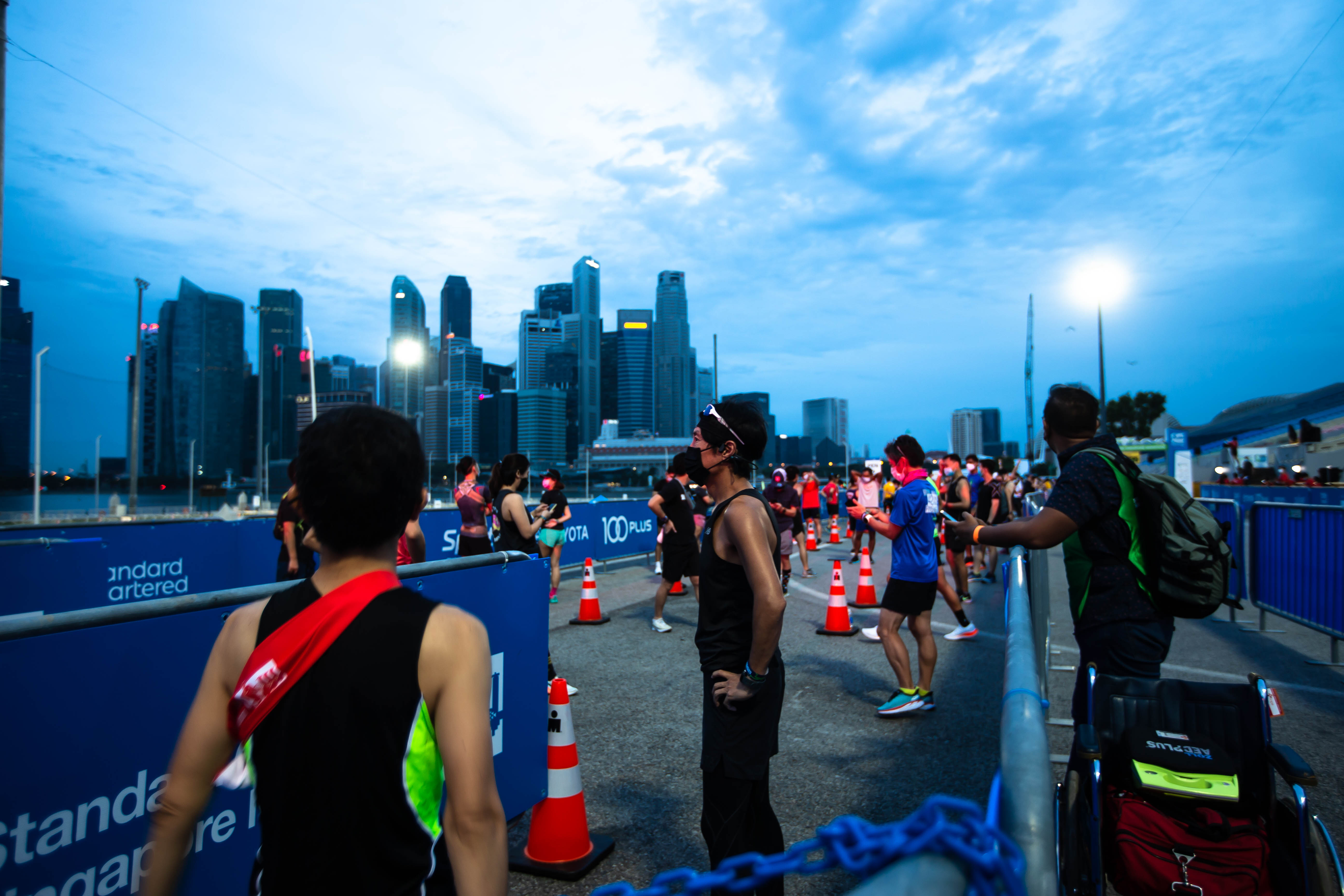 4,000 Runners Celebrate Return of In-person Races at Singapore Marathon ...