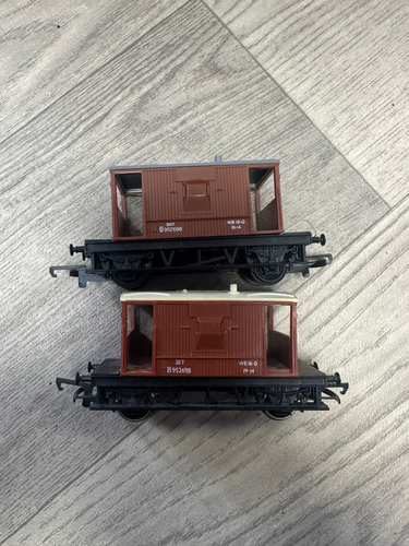 20T Brake Van Brown B952698 | TierneyModelRailway