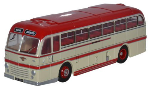 Duple Roadmaster Belle Vue Coaches | TierneyModelRailway