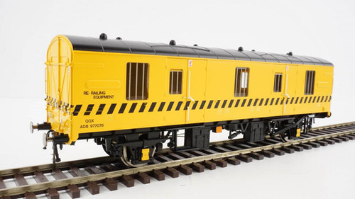 Mk1 CCT BR Breakdown Train Yellow/Black | TierneyModelRailway
