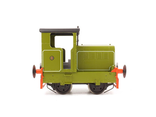Ruston & Hornsby 48DS Open Cab Factory Lined Green | TierneyModelRailway