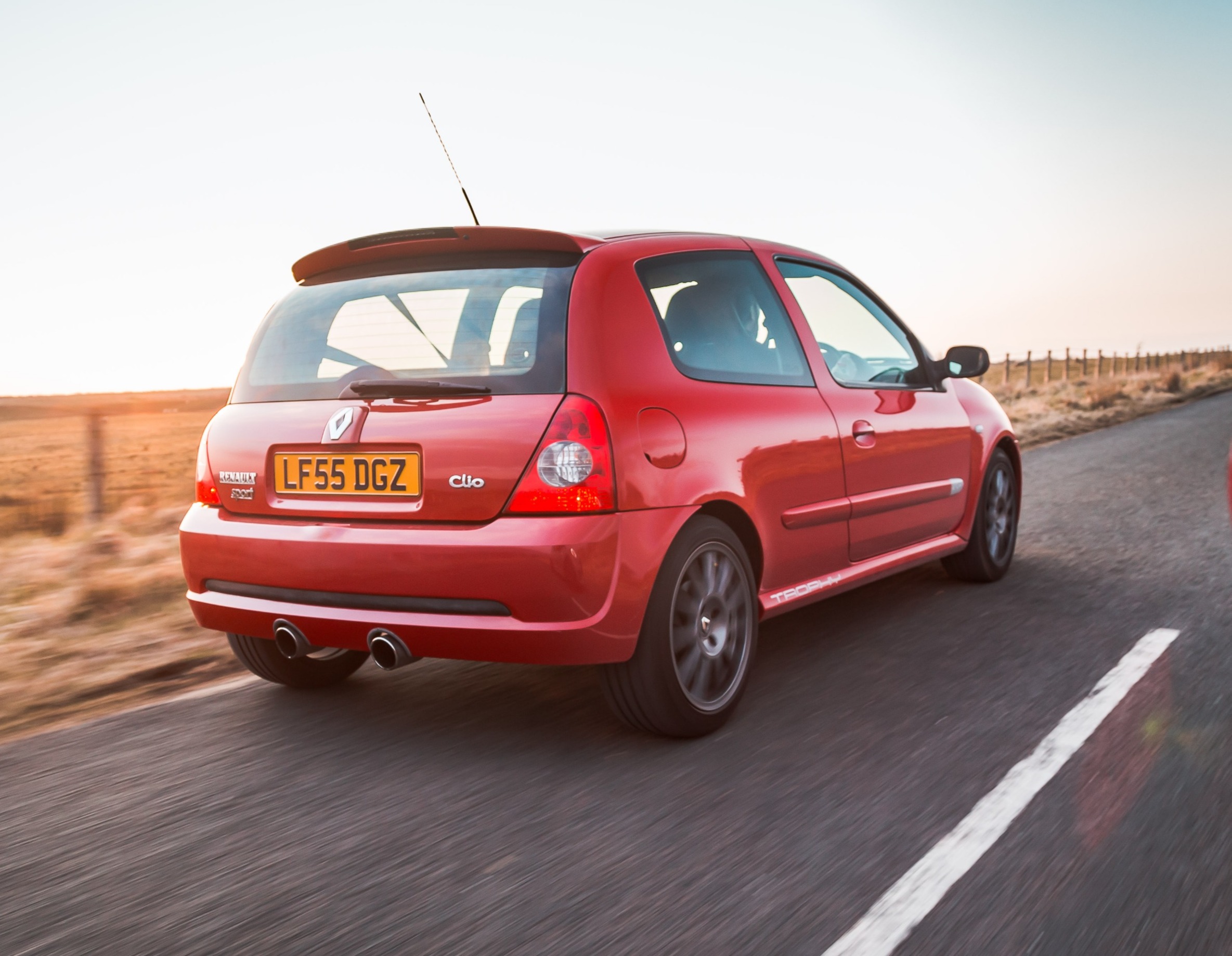 Trophy Hunting - Renault Clio 182 Trophy Review