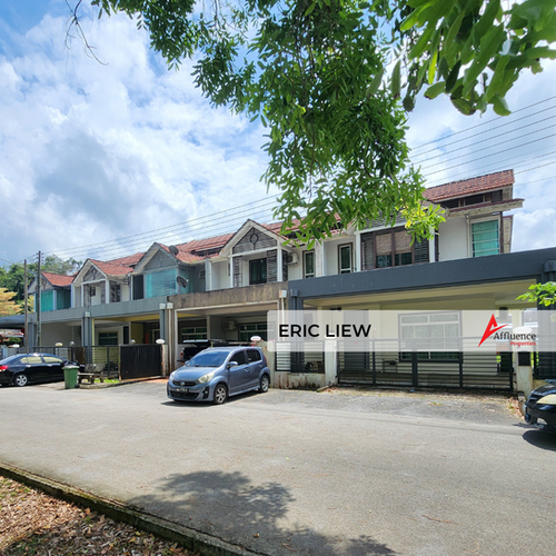 Double Storey Intermediate House at Taman Hillsdale, Kota Padawan ...