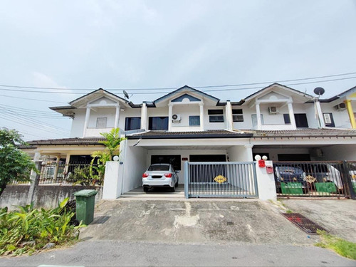 Double Storey Terrace Intermediate House at 12th Mile, JlnKuching ...