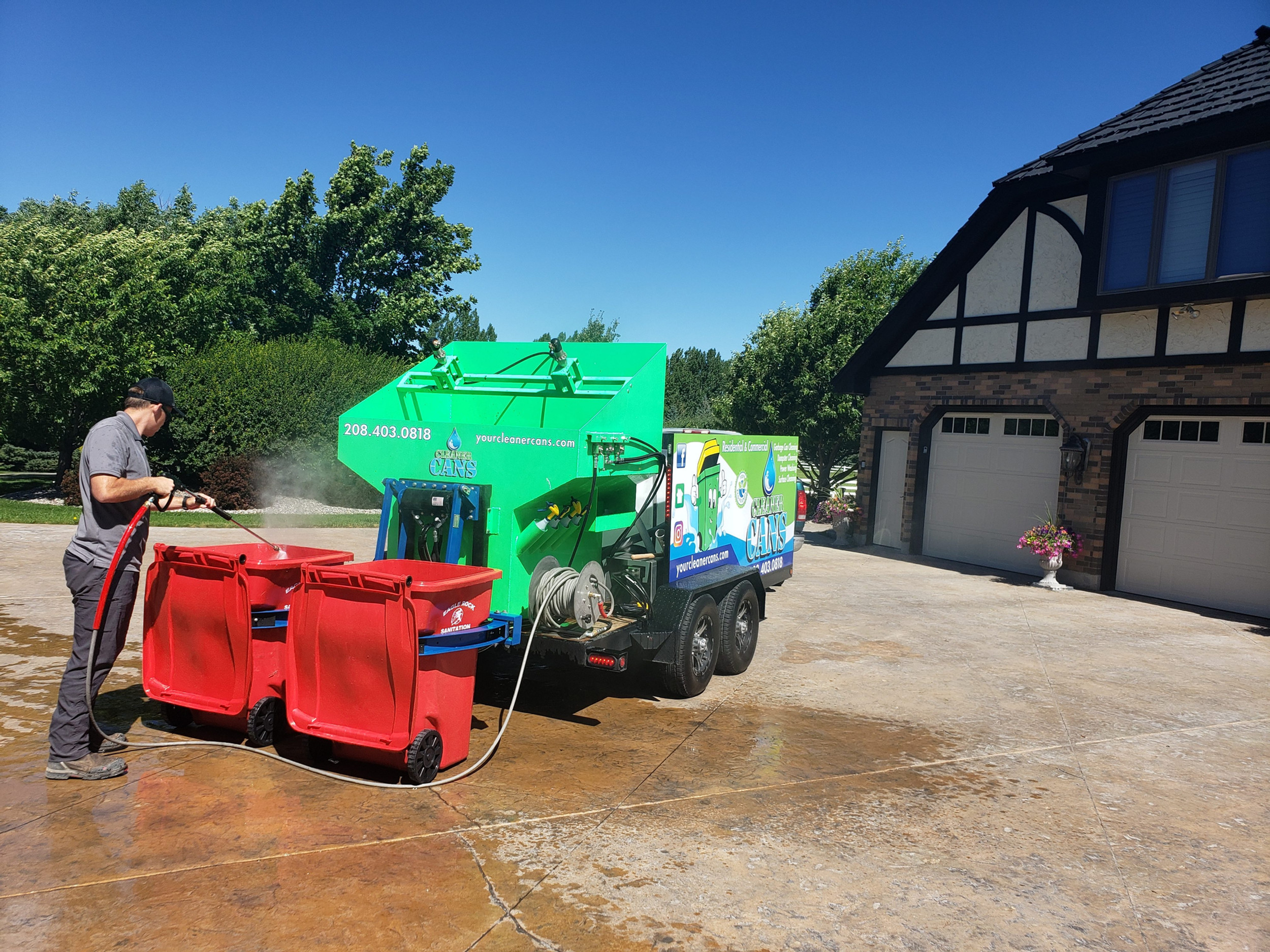 Home | Cleaner Cans | Garbage Can Cleaners