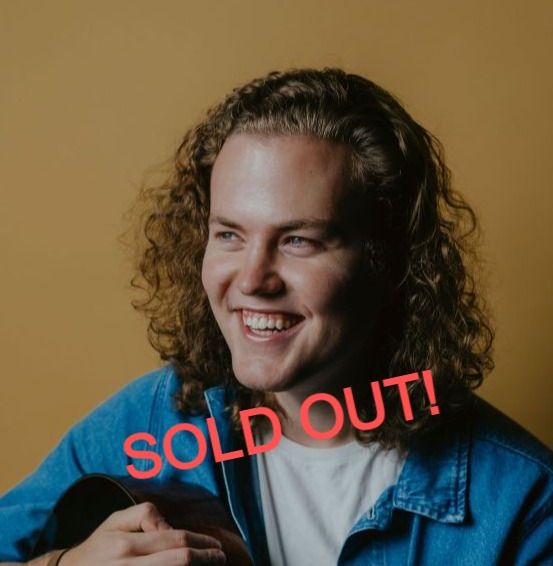 Sam Robbins makes his BHC Premier! | Borrowed House