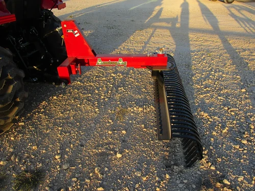 LANDSCAPE RAKE | Isom Tractor