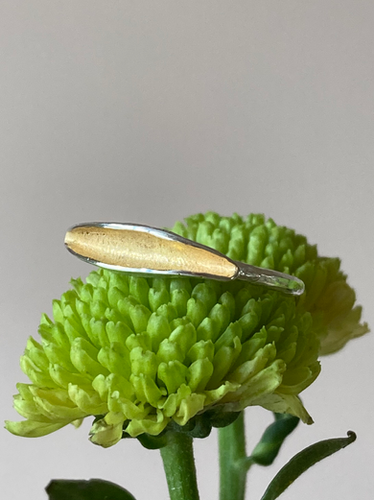 Petal ring | Caroline Thomson