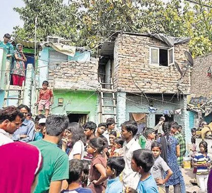 Changing the New Krishna Park Slum