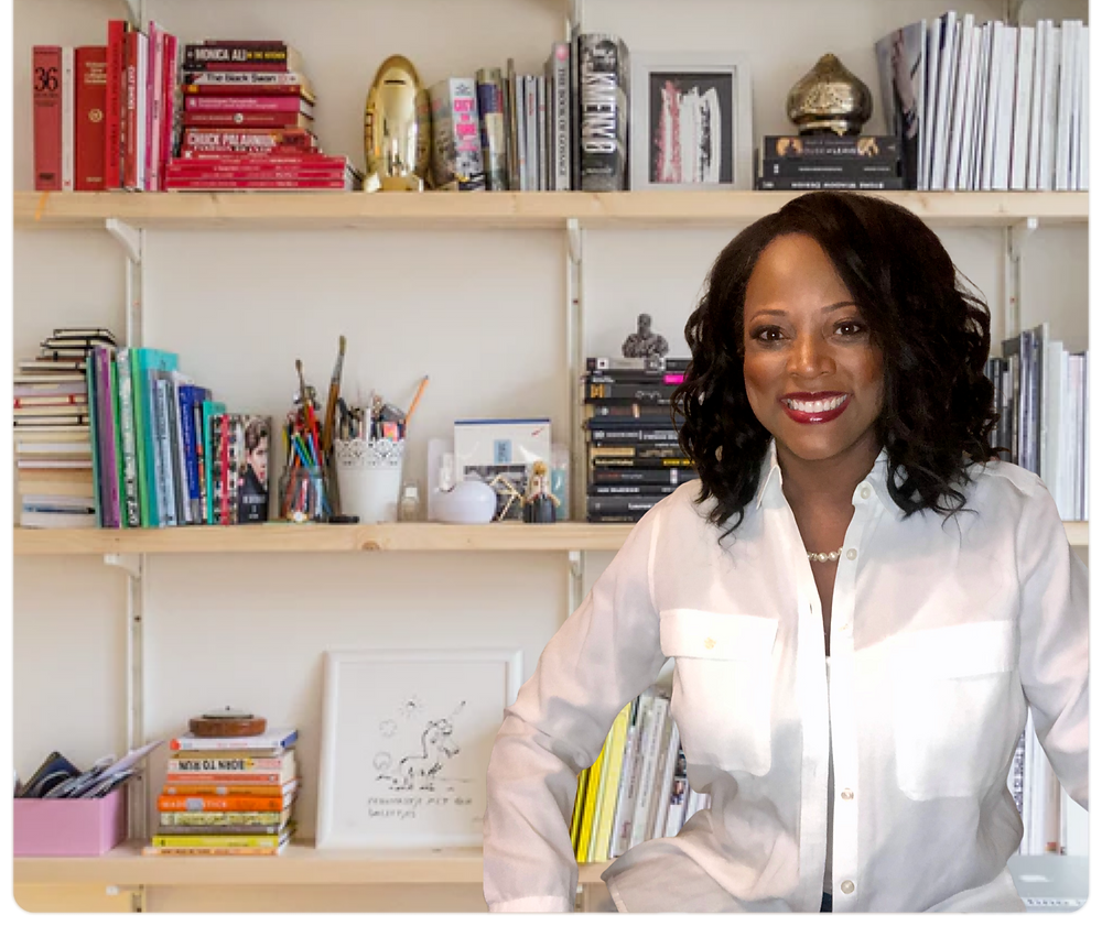 I AM DR. TARA REED the MOTIVATOR. COMMUNICATOR. EDUCATOR.