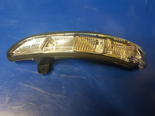 Mercedes W211 - W221 Dr Mirror Indicator Lens Rt Hand- 219 820 06 21 ...